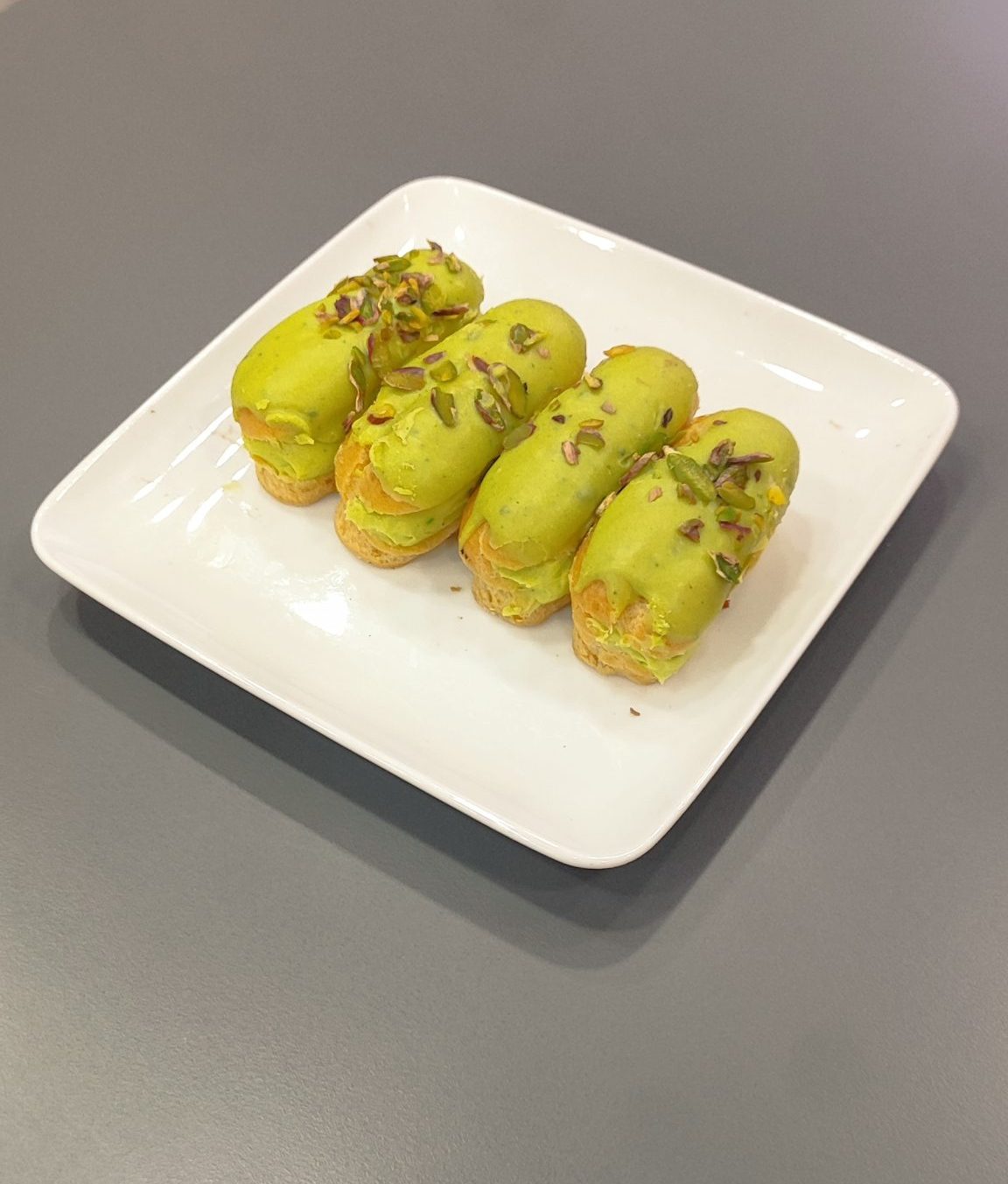 Fıstıklı Ekler (500gr.) - Hampas Pastaneleri